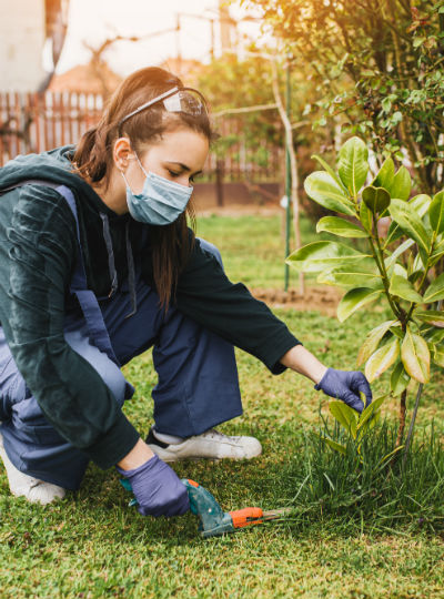 Staying Well During COVID-19: Importance of Wearing a Face Covering for ...