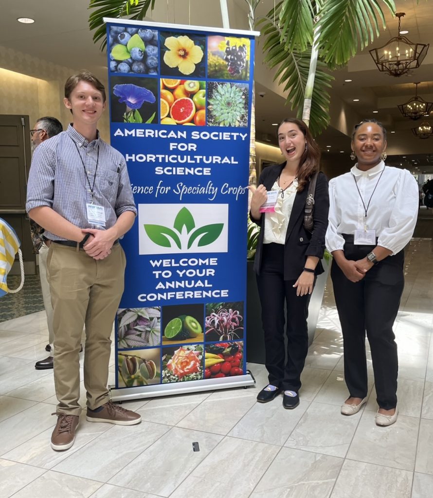 CALS Students Attend Horticultural Science Conference
