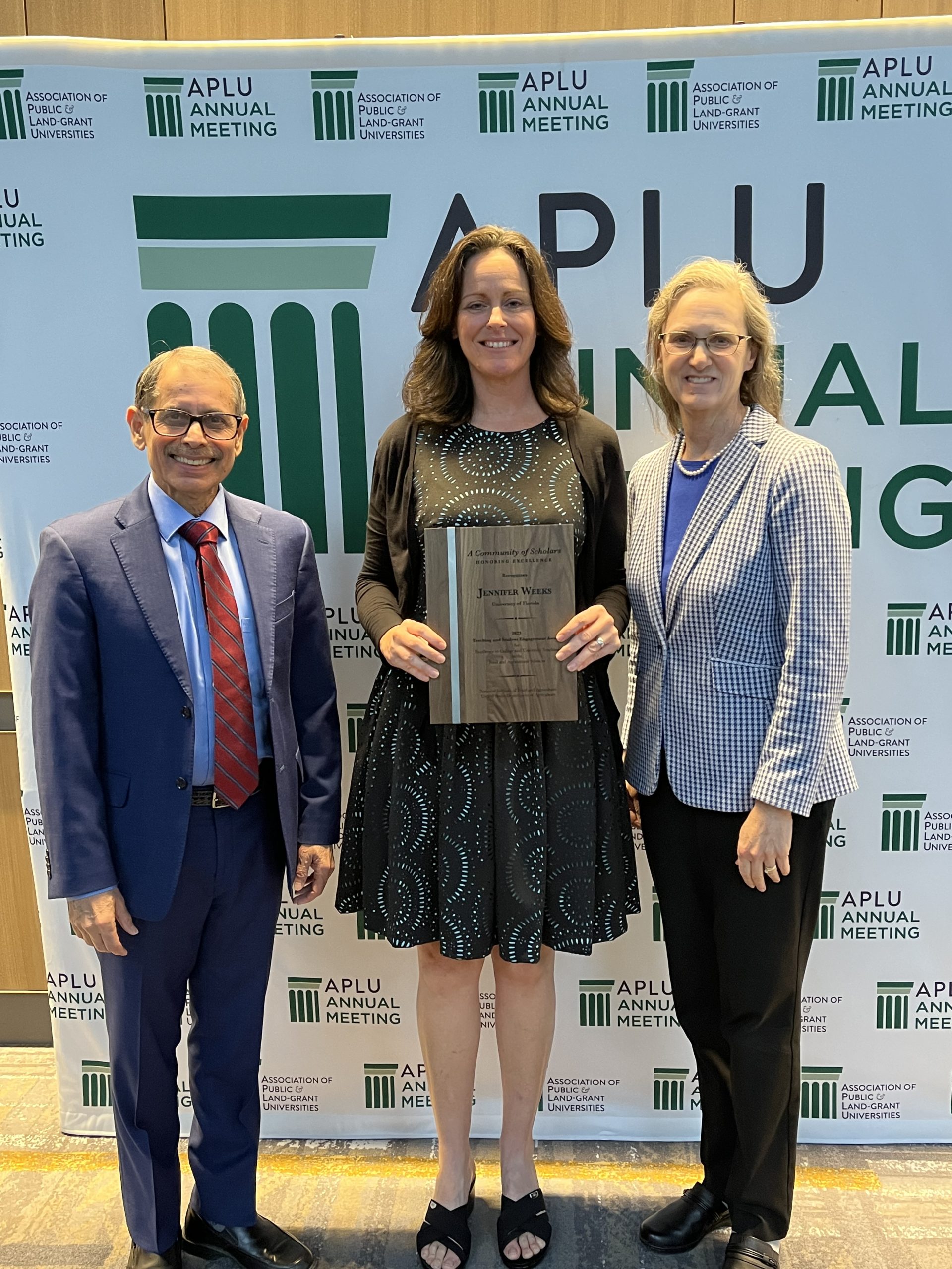 UF/IFAS Entomology Faculty Earns National Teaching Award from USDA - UF ...