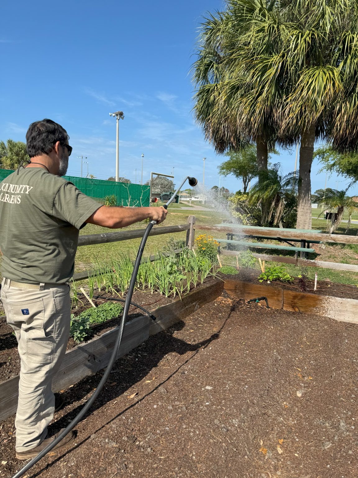 Ways to water: Overhead Irrigation - UF/IFAS Extension Pasco County